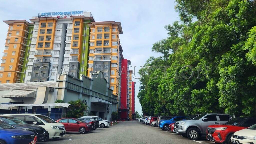 Buy [5 min to McDonald's PSS Bukit Katil] Studio Apartment [10 min to ...